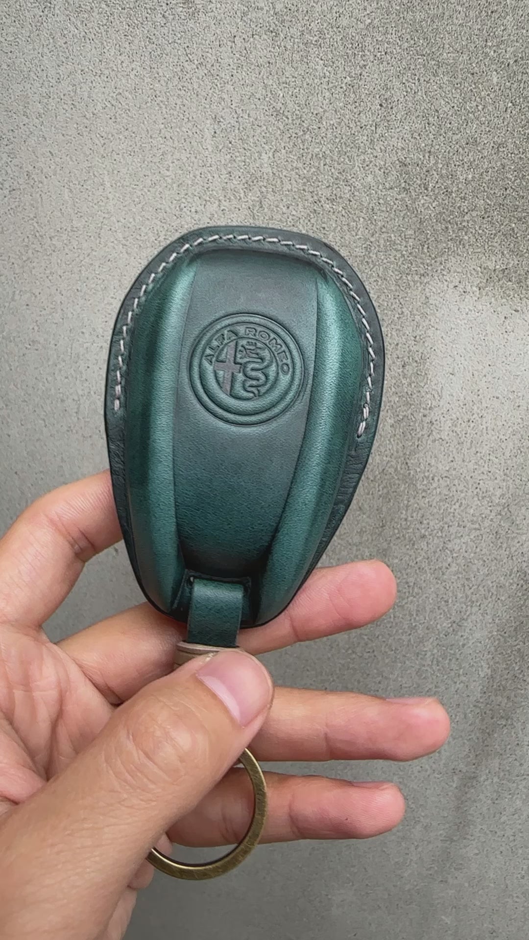 Alfa Romeo key fob cover, Wax leather – Shao Leather